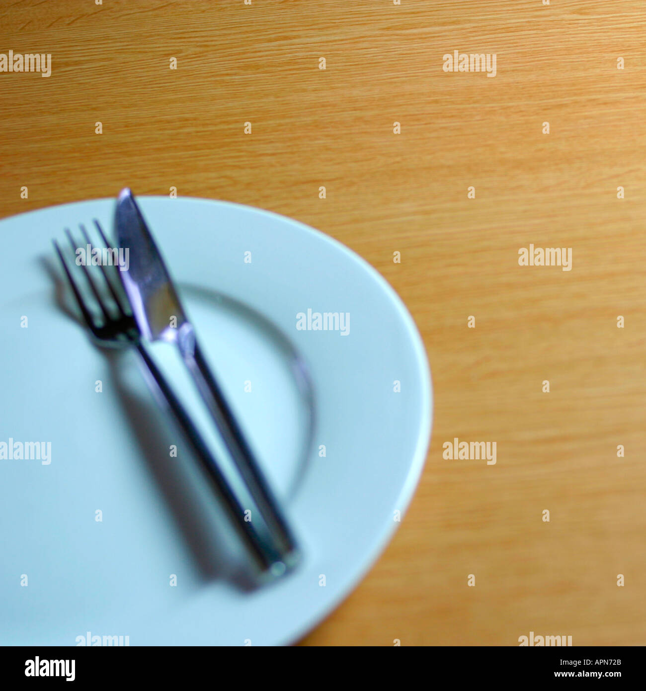 Clean empty plate on hi-res stock photography and images - Alamy