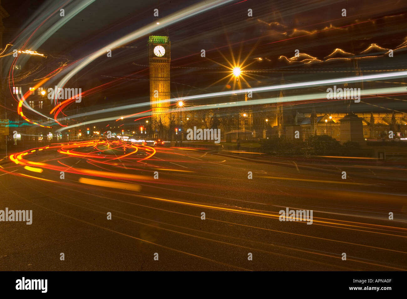 Traffic at Night Parliament Square UK Winter Stock Photo - Alamy