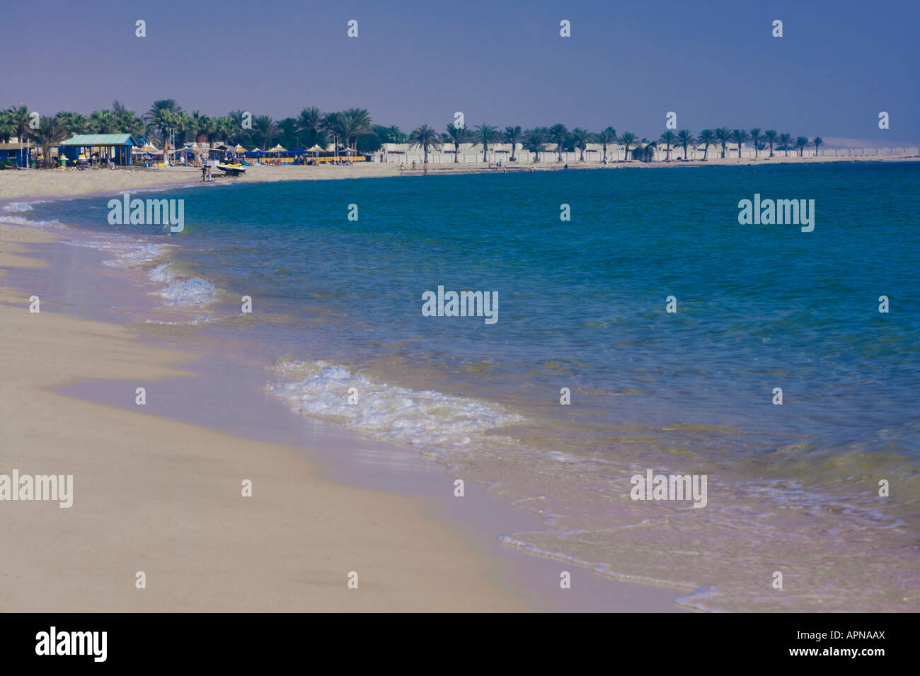Qatar Sealine Beach High Resolution Stock Photography and Images - Alamy