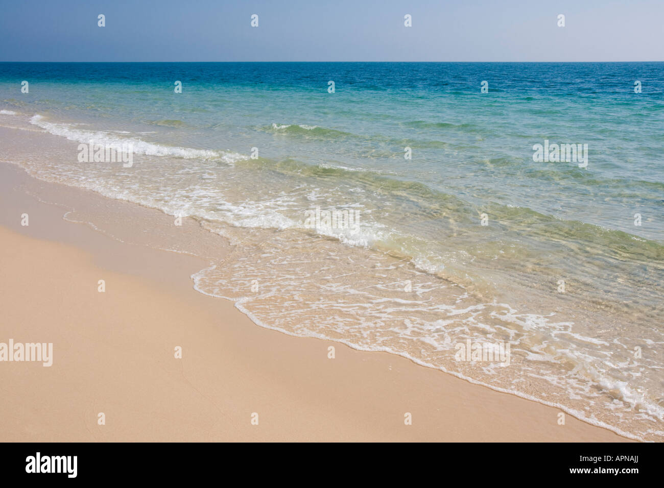 Qatar Sealine Beach High Resolution Stock Photography and Images - Alamy
