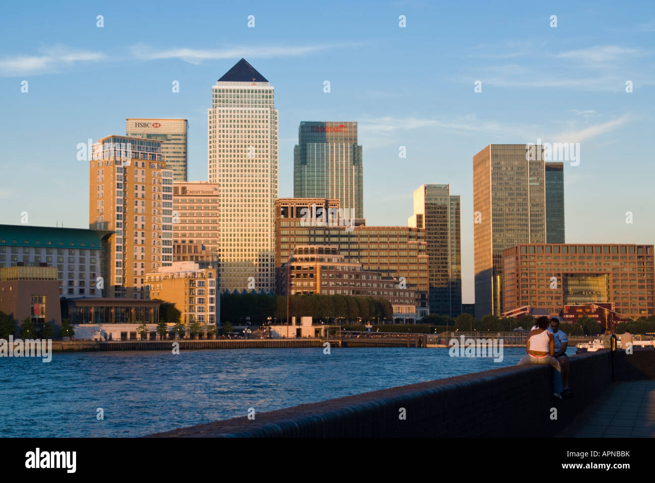 UK england London 2007 Isle of Dogs skyline Stock Photo - Alamy