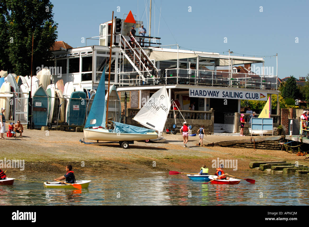Kids having fun sailing hi-res stock photography and images - Alamy