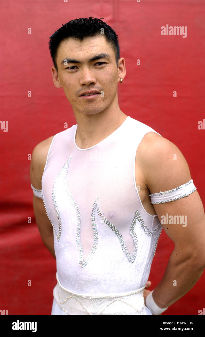 Circus performer portrait hi-res stock photography and images - Alamy