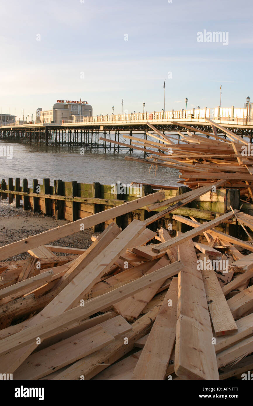 Sussex worthing england timber beach hi-res stock photography and ...