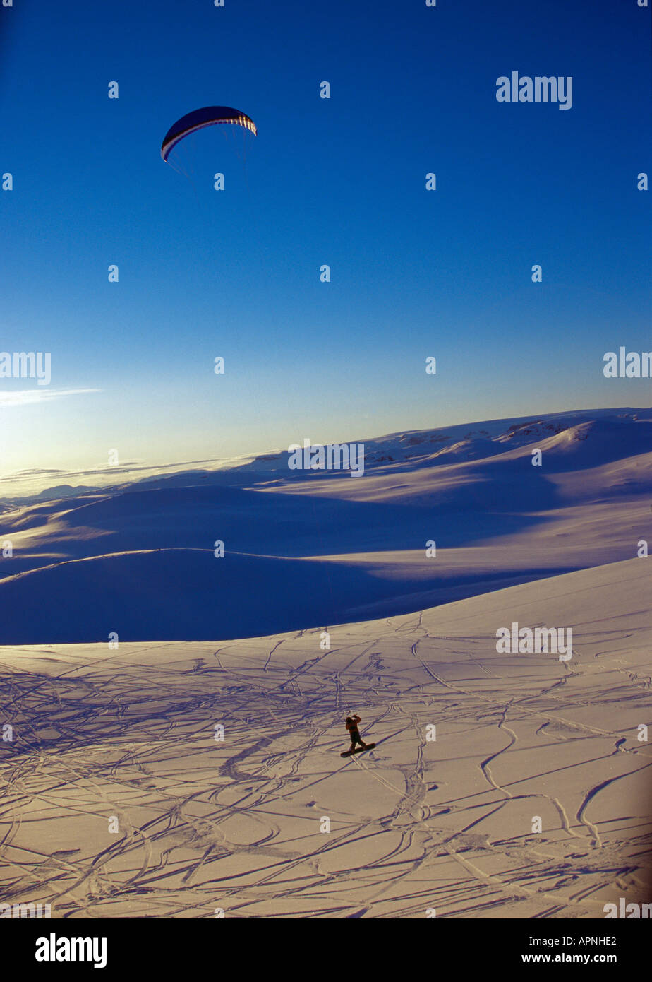 Kite snowboarding hi-res stock photography and images - Alamy