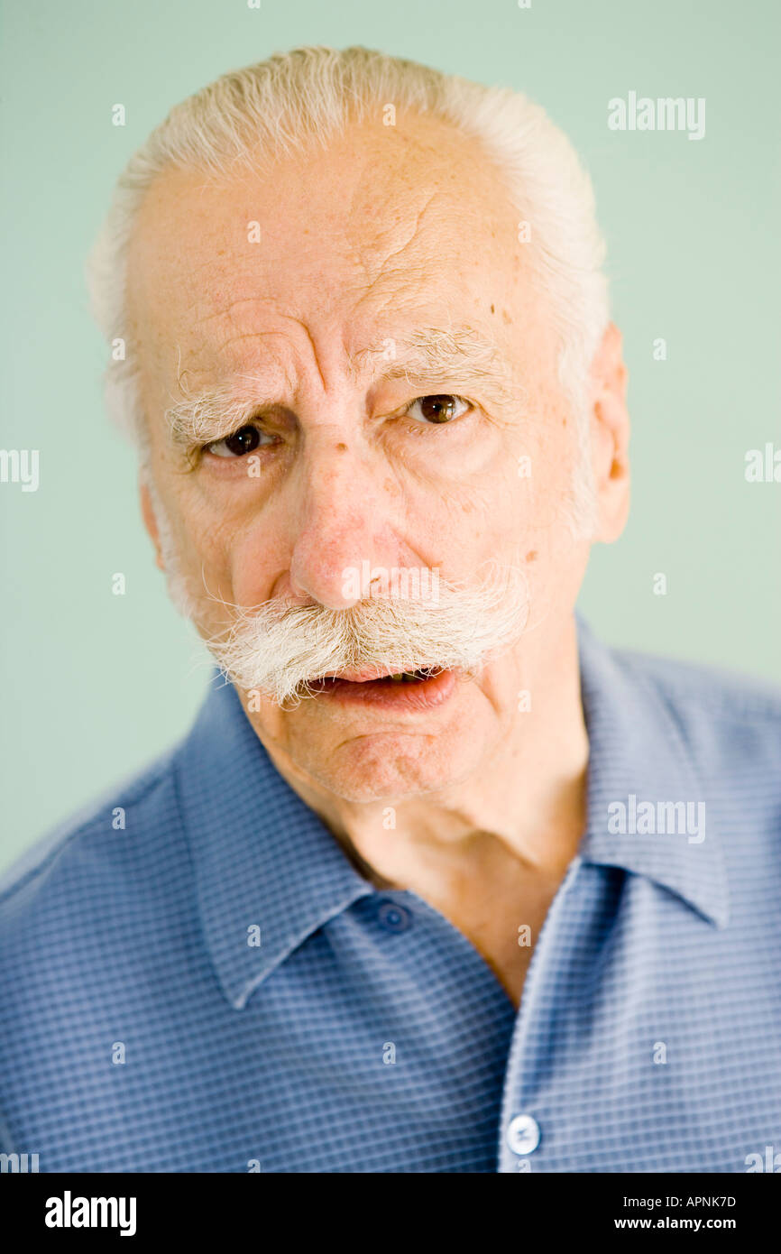 Concerned expressions hi-res stock photography and images - Alamy