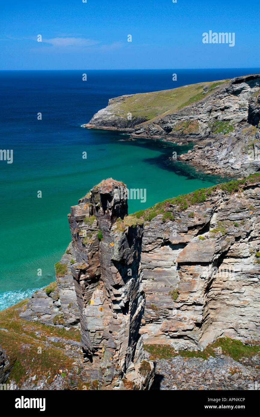 Rock Stack near Trebarwith Strand, North Cornwall Stock Photo - Alamy