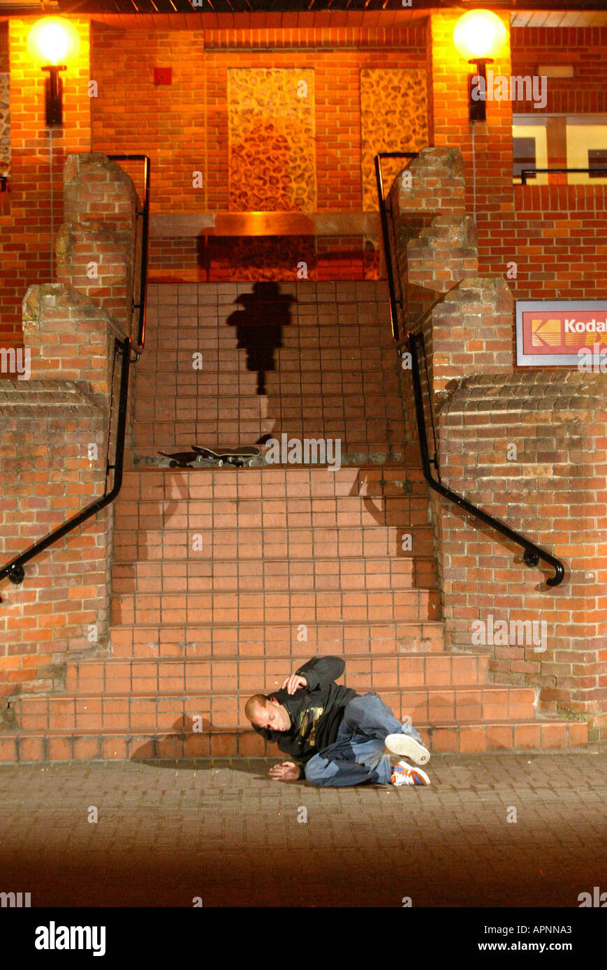 SKATEBOARDING SEQUENCE OF WIPE OUT ON STAIRS Stock Photo - Alamy