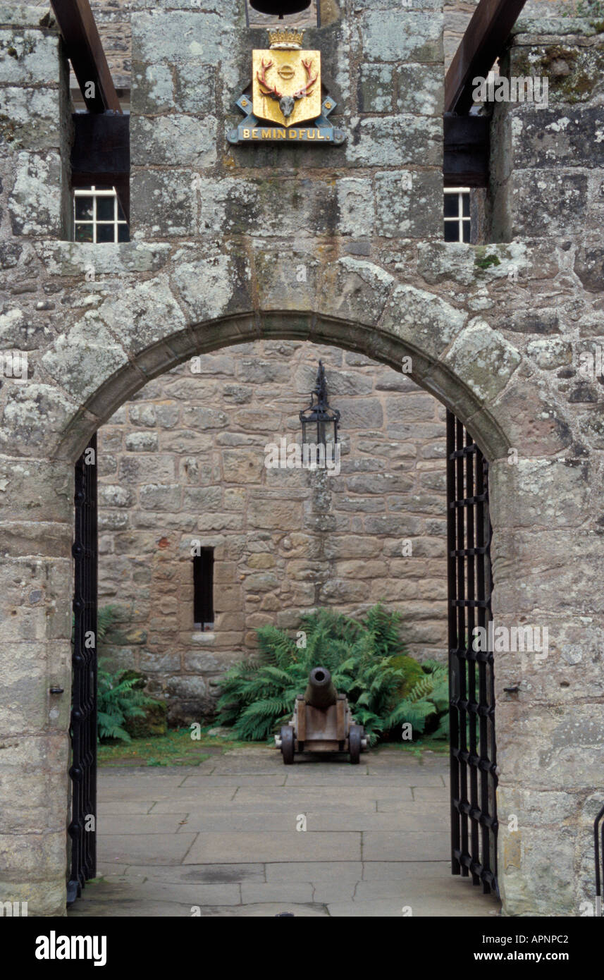 Macbeth castle hi-res stock photography and images - Alamy