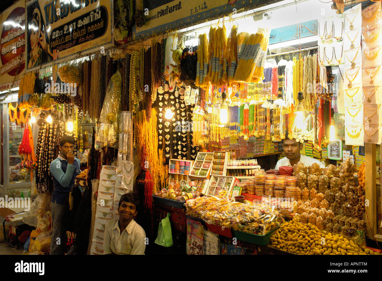 indian market stall shop in trichy at night Stock Photo - Alamy