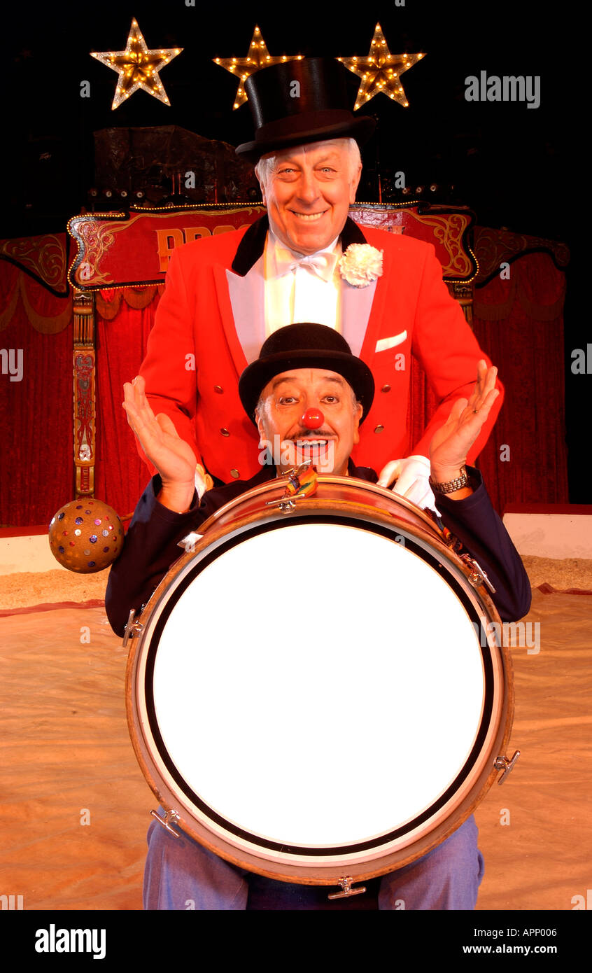 Circus ringmaster hi-res stock photography and images - Alamy