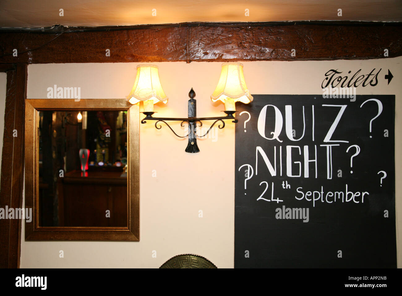 Traditional english pub interior hi-res stock photography and images ...