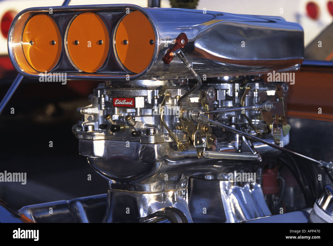 Close up and a t bucket engine Stock Photo - Alamy