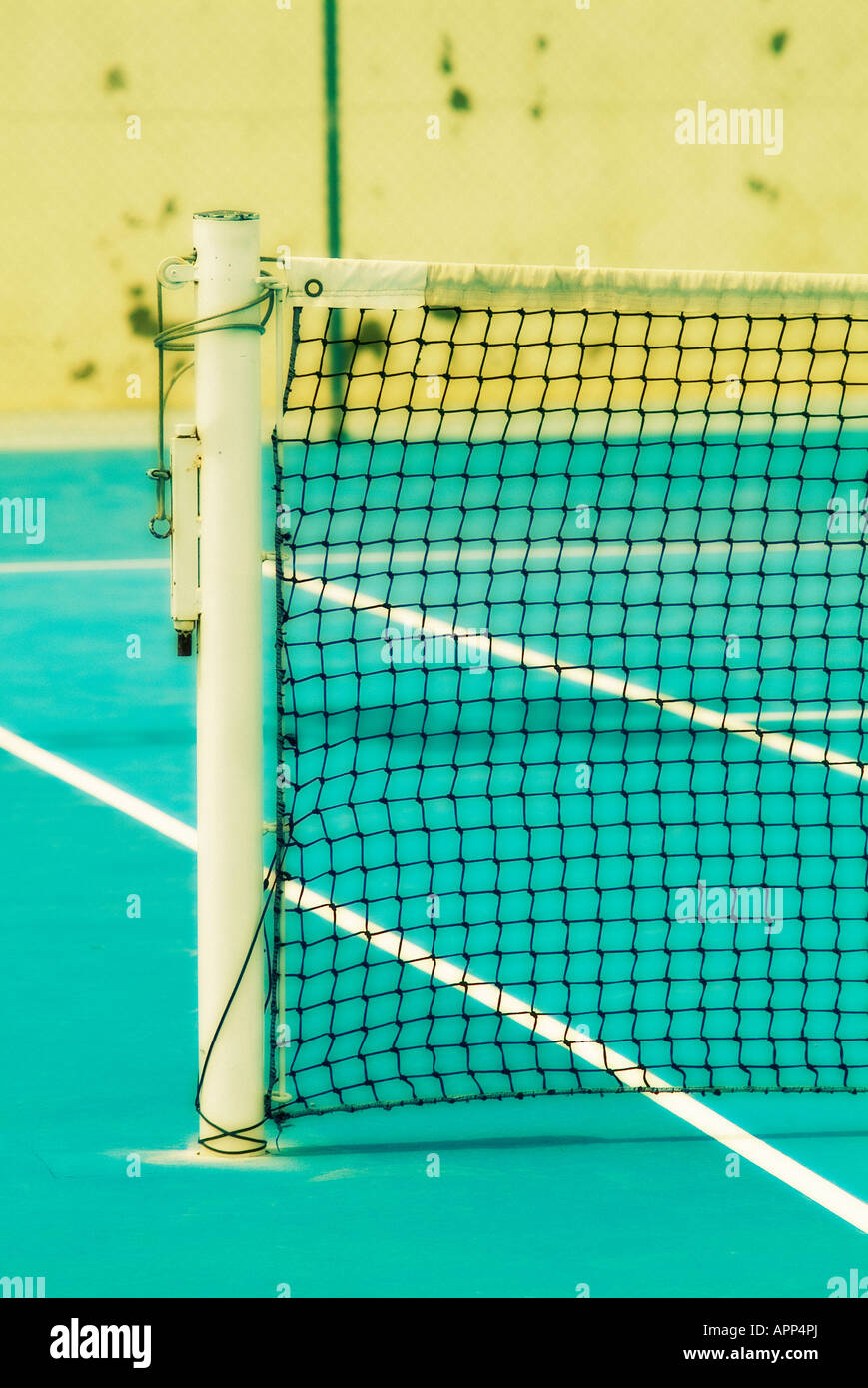 Detail of net on a tennis court Stock Photo - Alamy