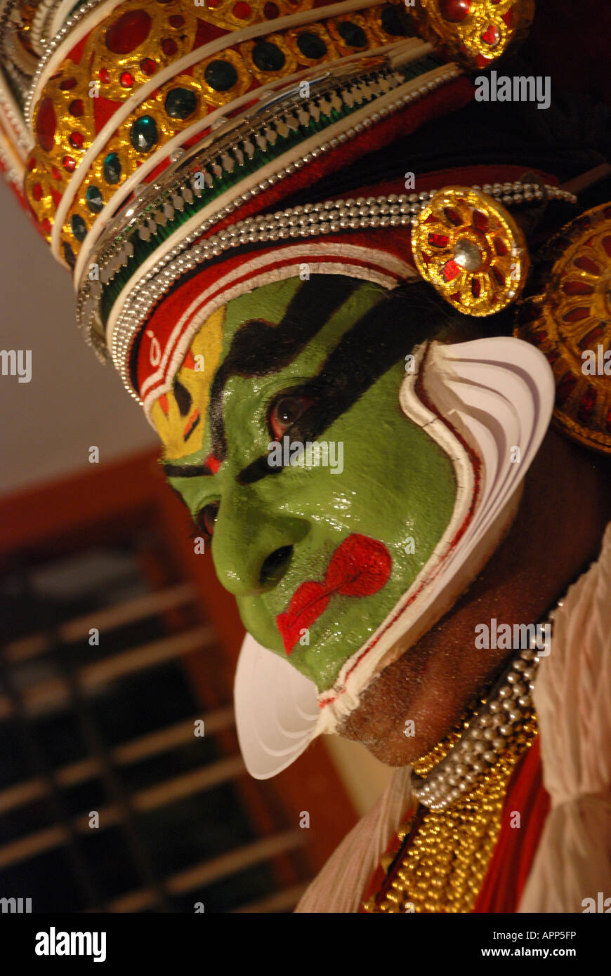 Kathakali dance form kerala hi-res stock photography and images - Alamy