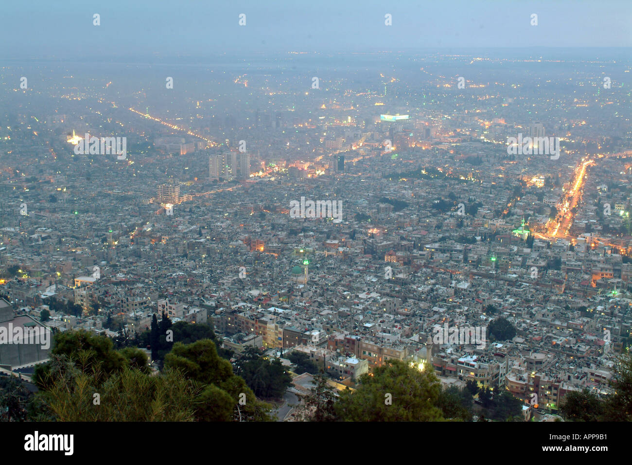 Damascus skyline night hi-res stock photography and images - Alamy