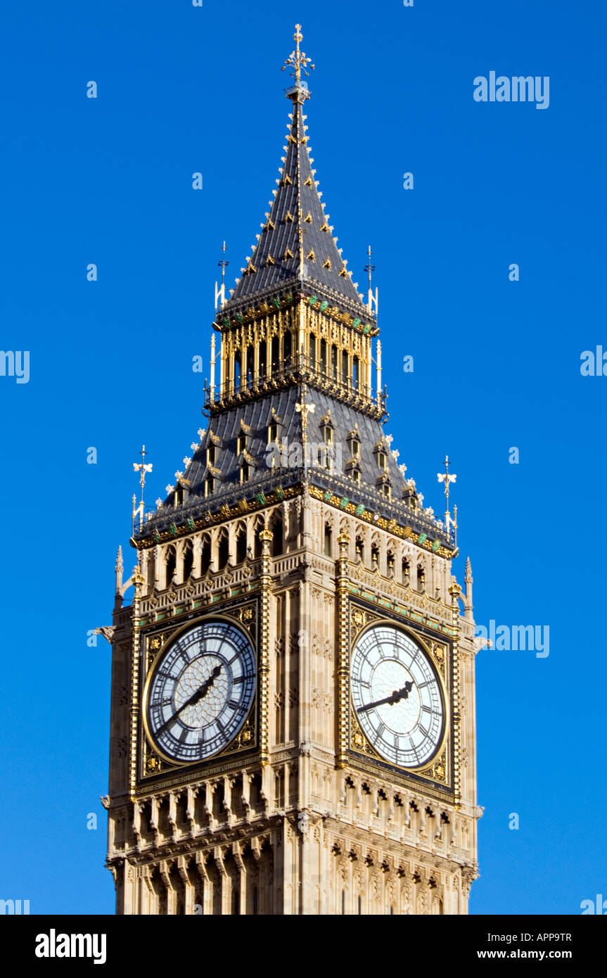 Clock Tower housing Big Ben London Stock Photo - Alamy