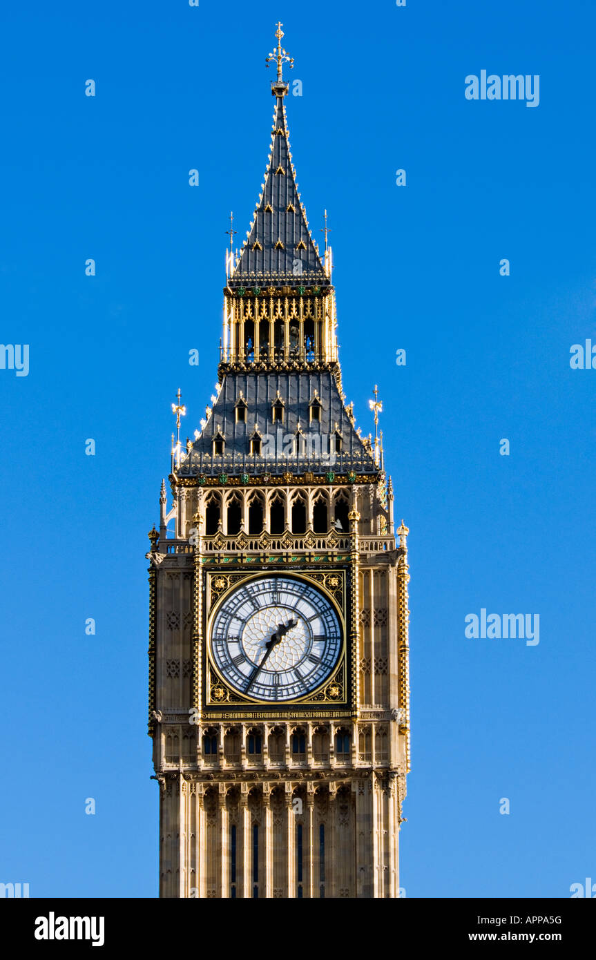 Clock Tower housing Big Ben London Stock Photo - Alamy