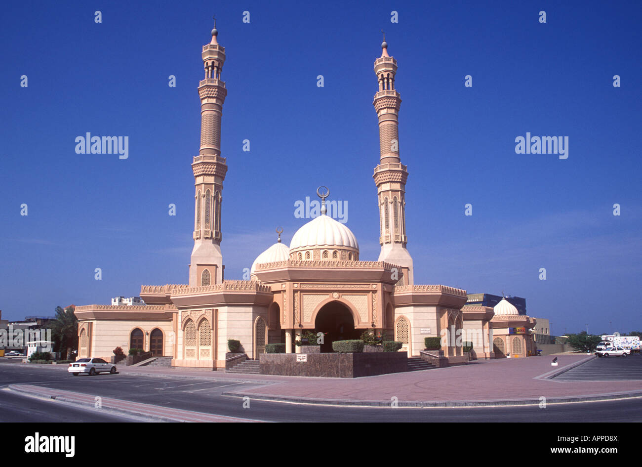 UAE - Dubai, Bur Dubai Typical mosque Stock Photo - Alamy