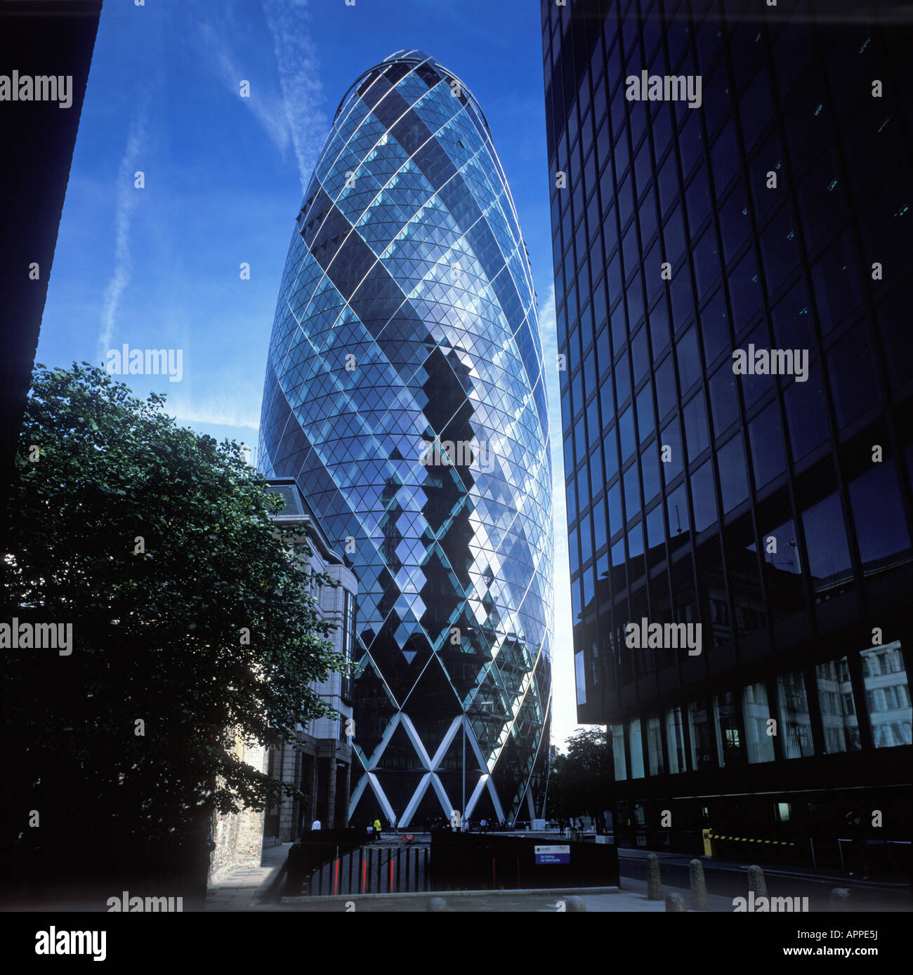 Swiss gerkin in city london hi-res stock photography and images - Alamy