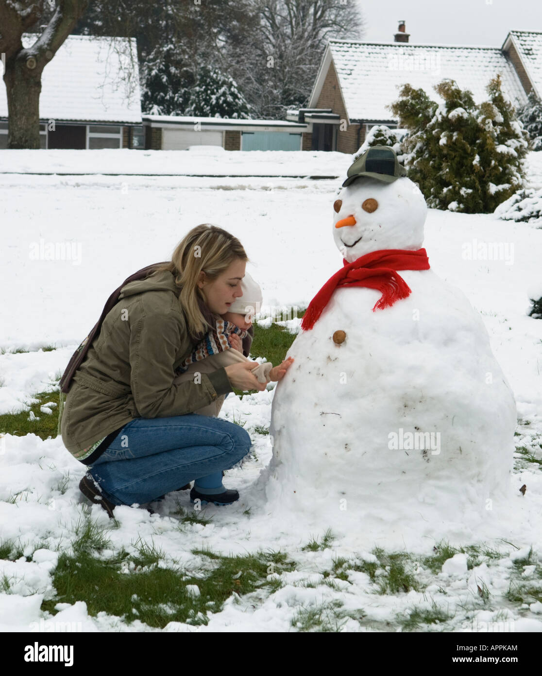 Baby snowman hi-res stock photography and images - Alamy