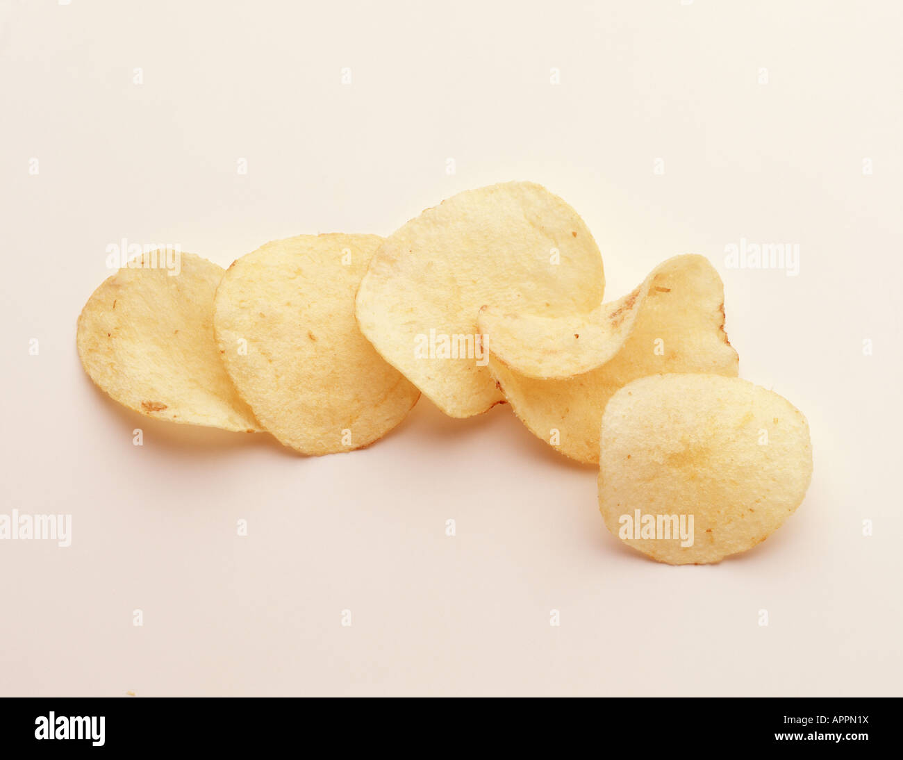 one serving fresh cut potato chips Stock Photo - Alamy