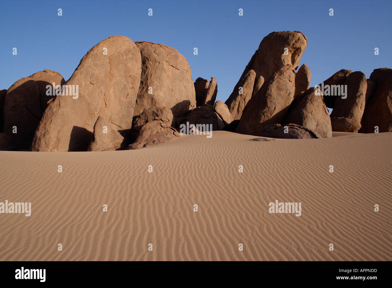 Sudan egypt desert border hi-res stock photography and images - Alamy