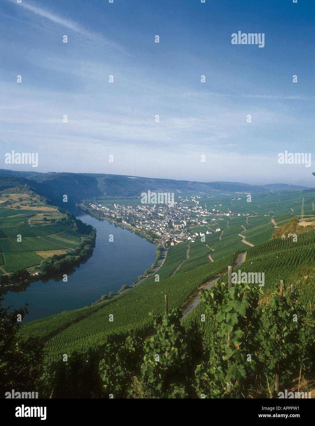 Krov village mosel river germany hi-res stock photography and images ...