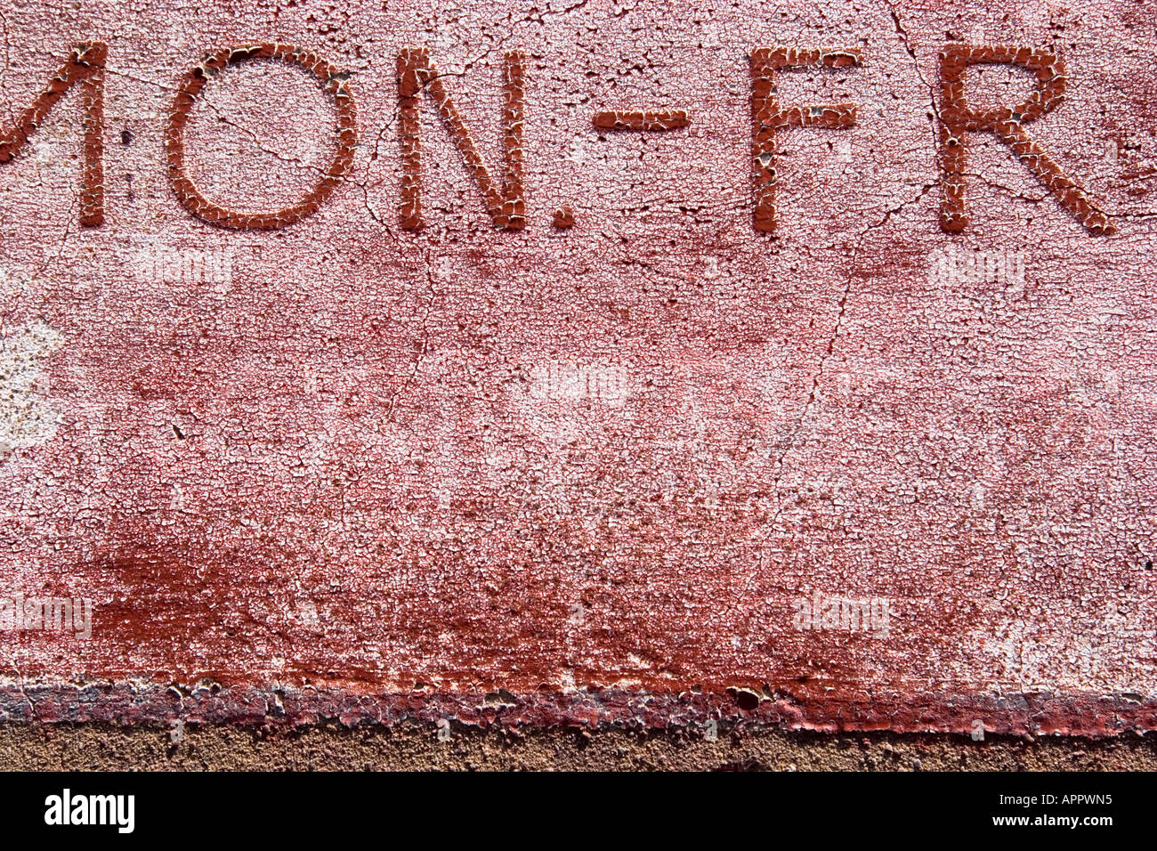 Hyphen sign hi-res stock photography and images - Alamy