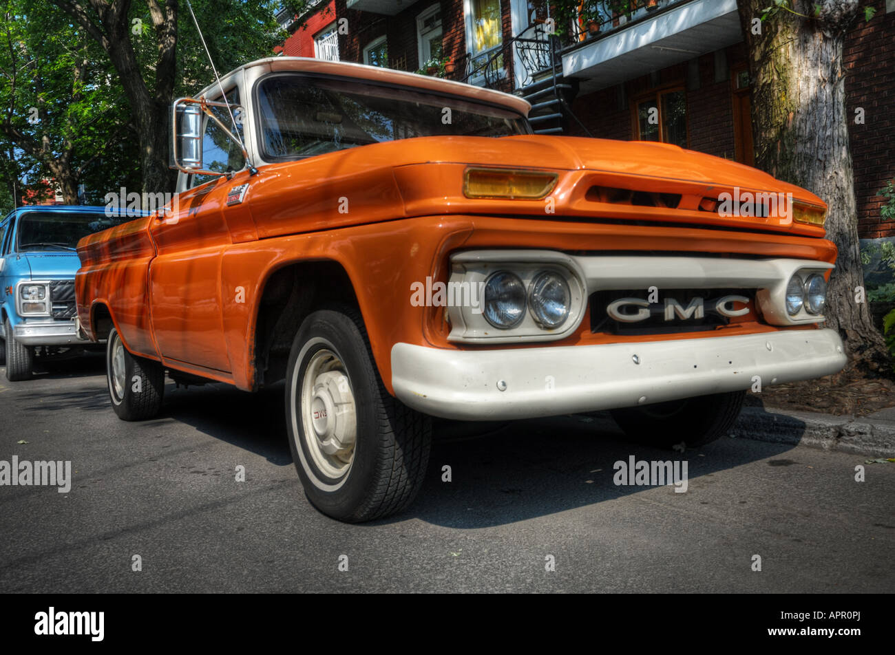 Old gmc truck hi-res stock photography and images - Alamy