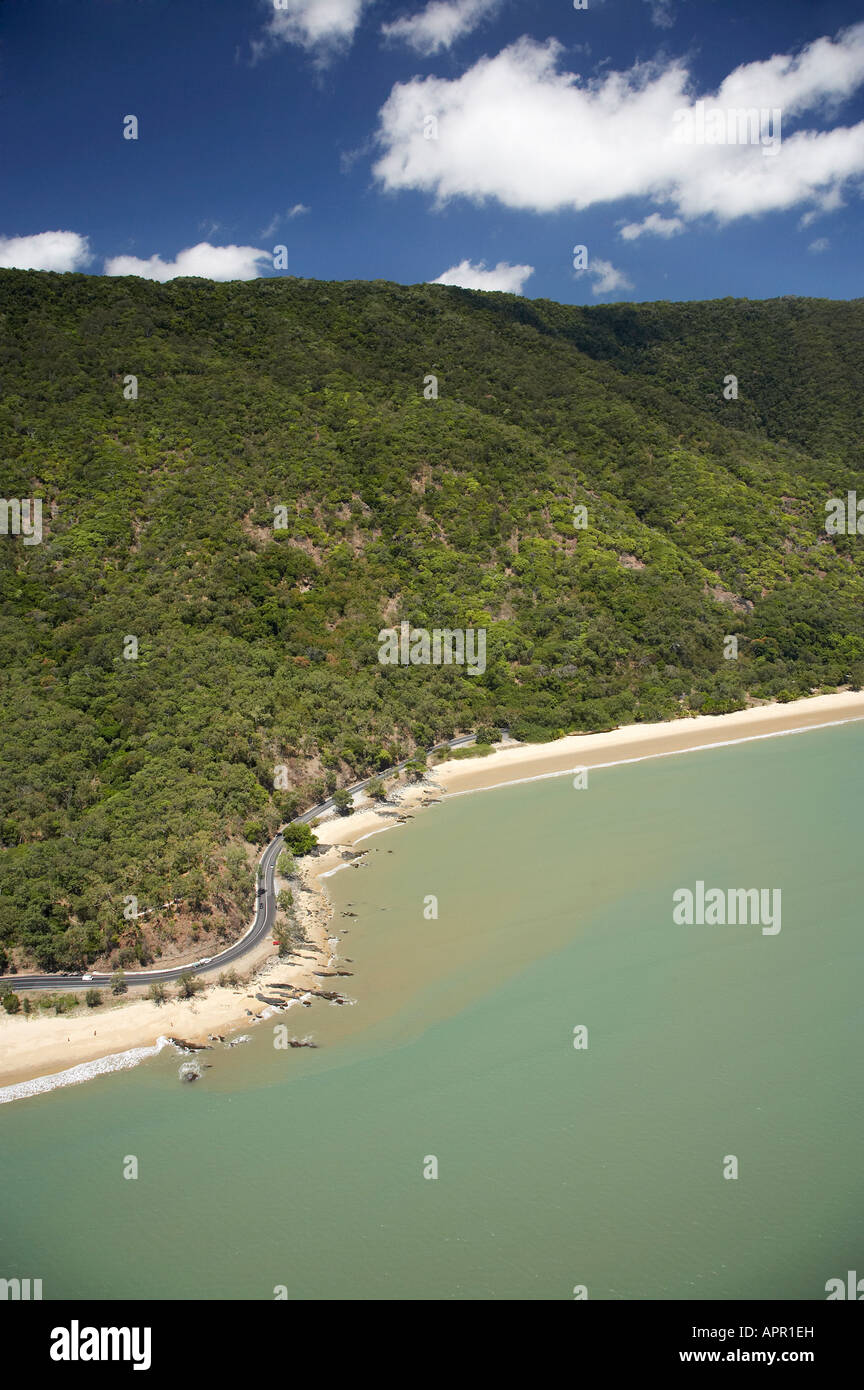 Captain Cook Highway between Cairns and Port Douglas at Ellis Beach ...