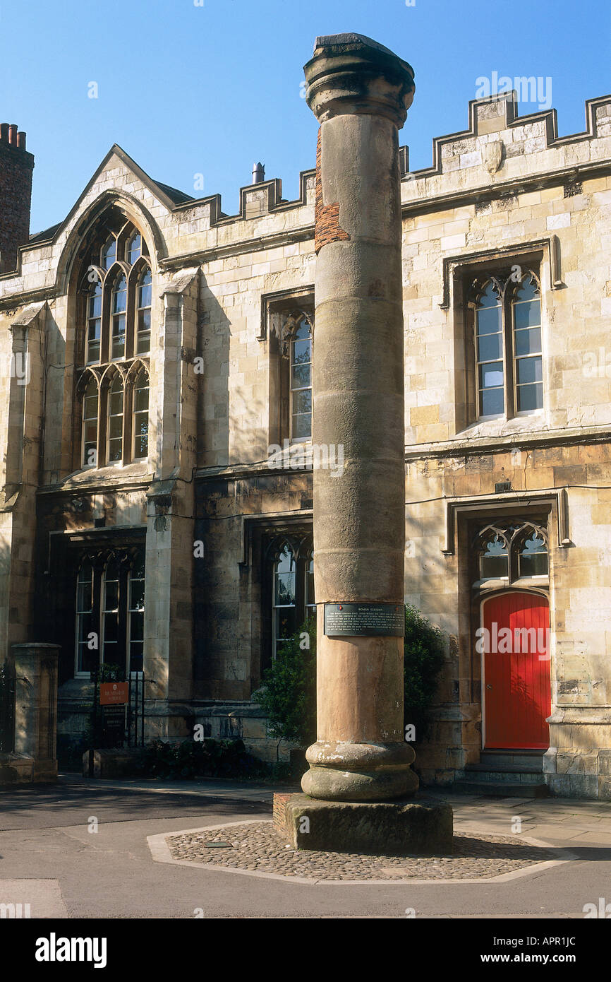 Roman column york hi-res stock photography and images - Alamy