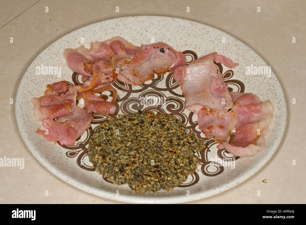 MAKING LAVERBREAD OATCAKES A TRADITIONAL WELSH BREAKFAST WITH BACON ...