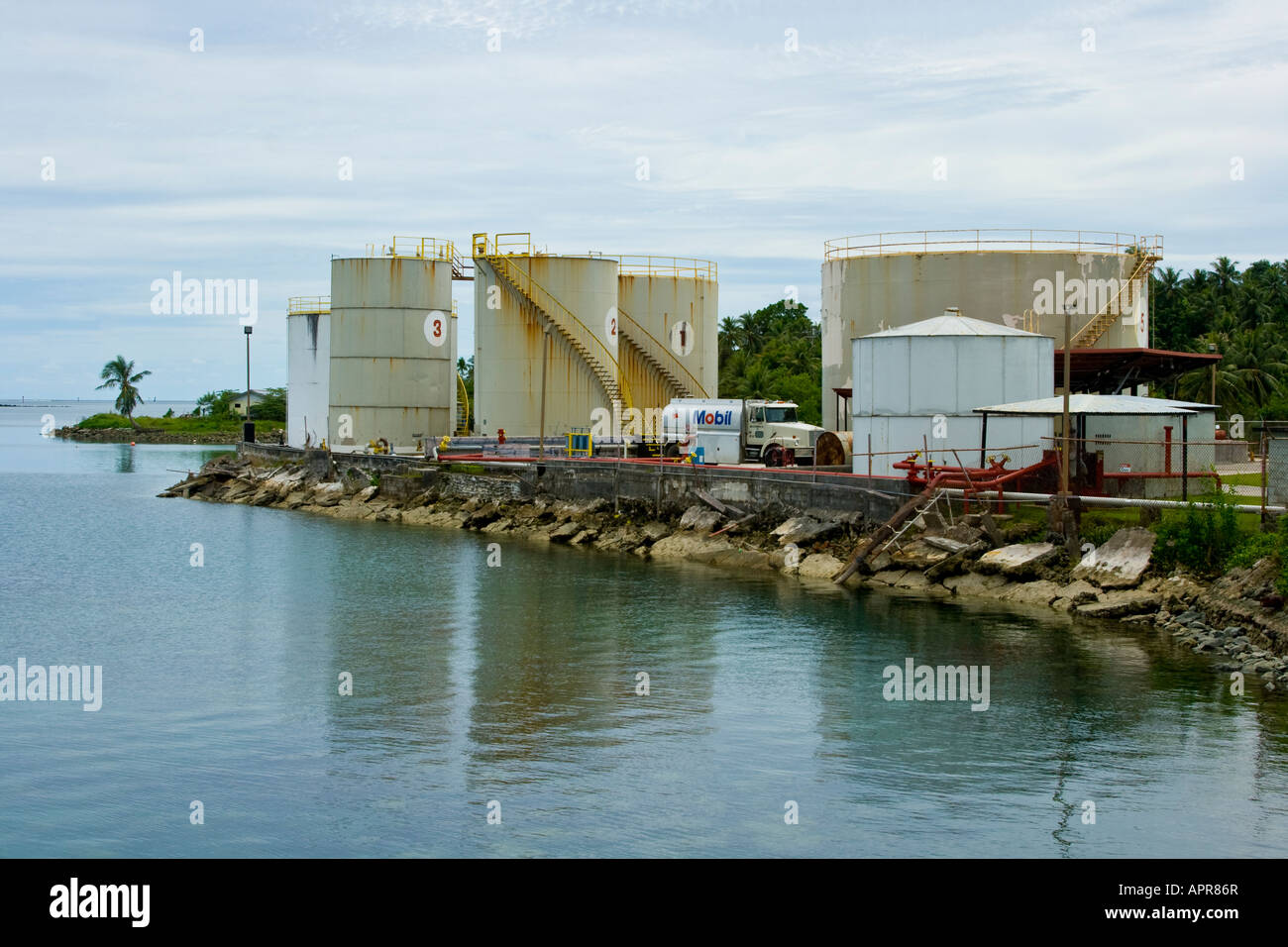 Tank island hi-res stock photography and images - Alamy