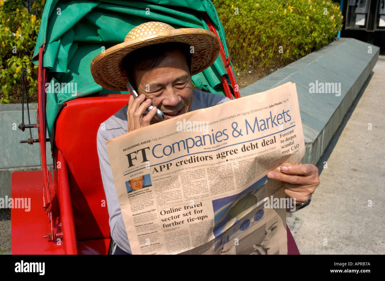 Rickshaw hong kong hi-res stock photography and images - Alamy