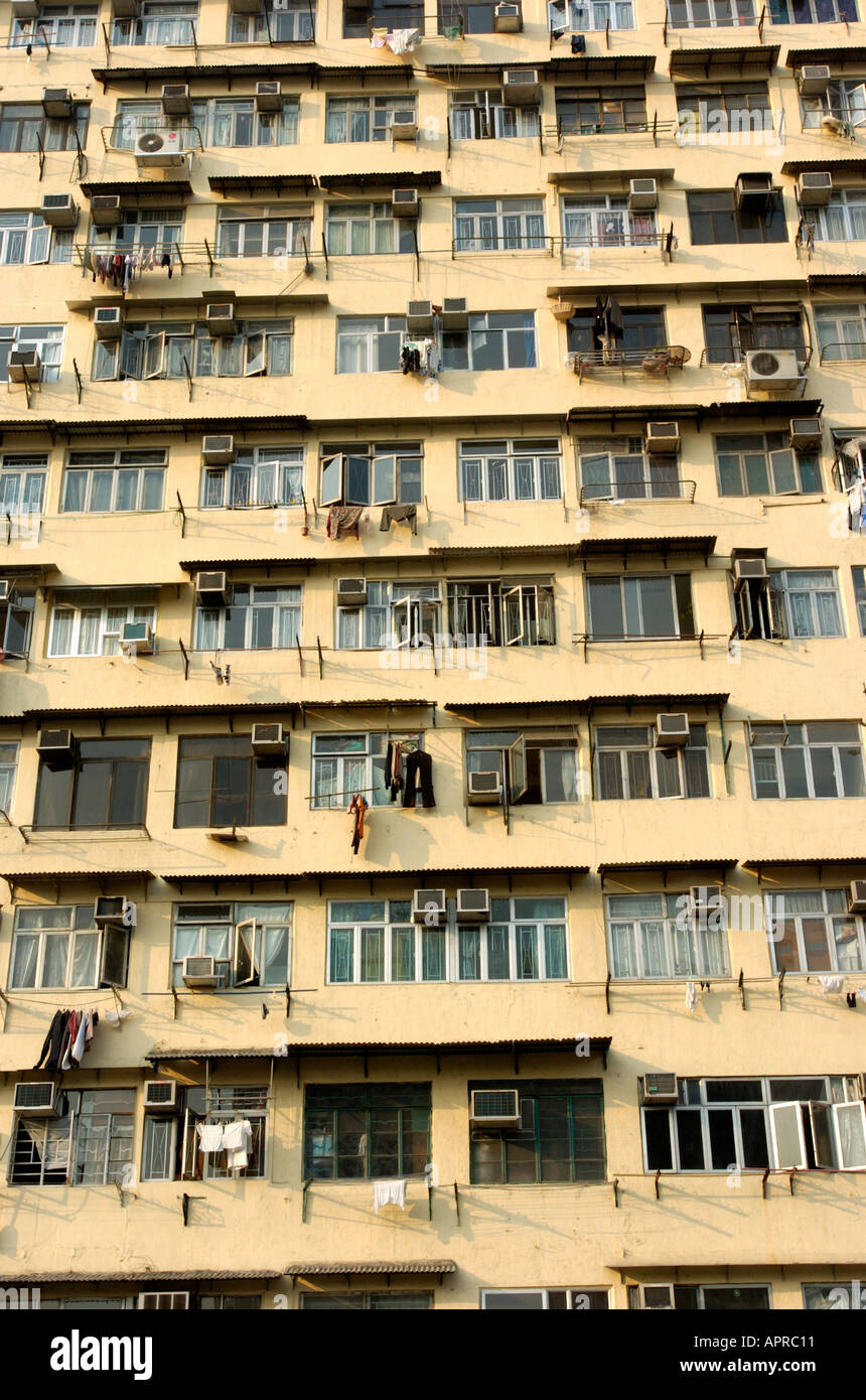 Poor quality housing hi-res stock photography and images - Alamy