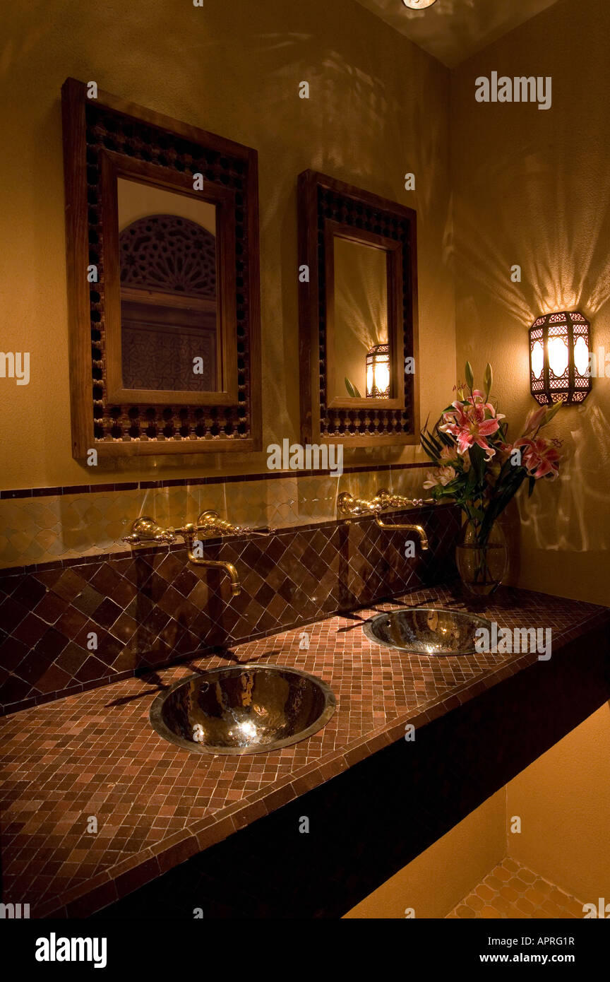 Moodily hi-res stock photography and images - Alamy