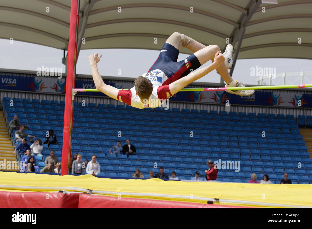 Winner high jump hi-res stock photography and images - Alamy