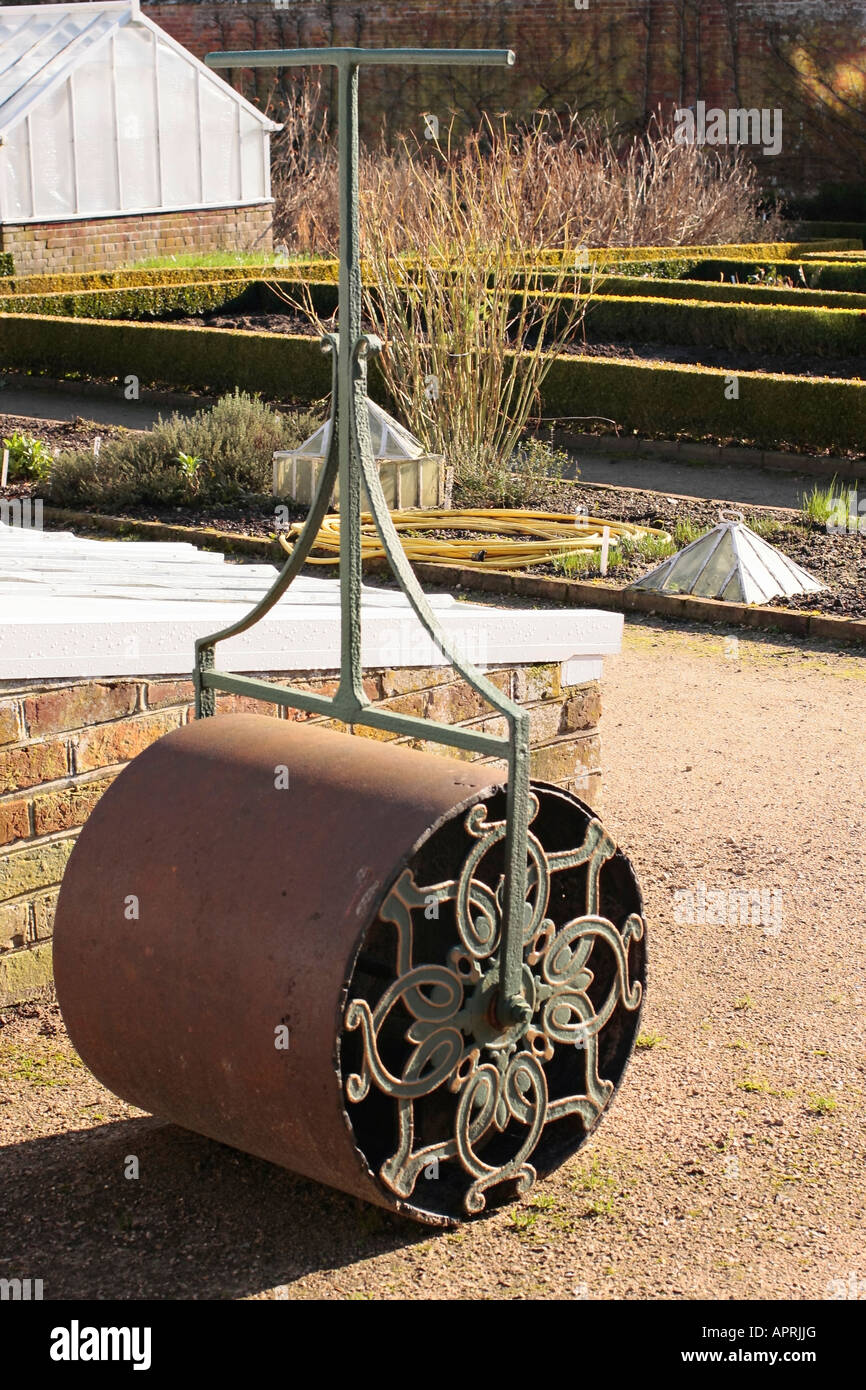 Vintage Garden Roller Stock Photos & Vintage Garden Roller Stock Images ...