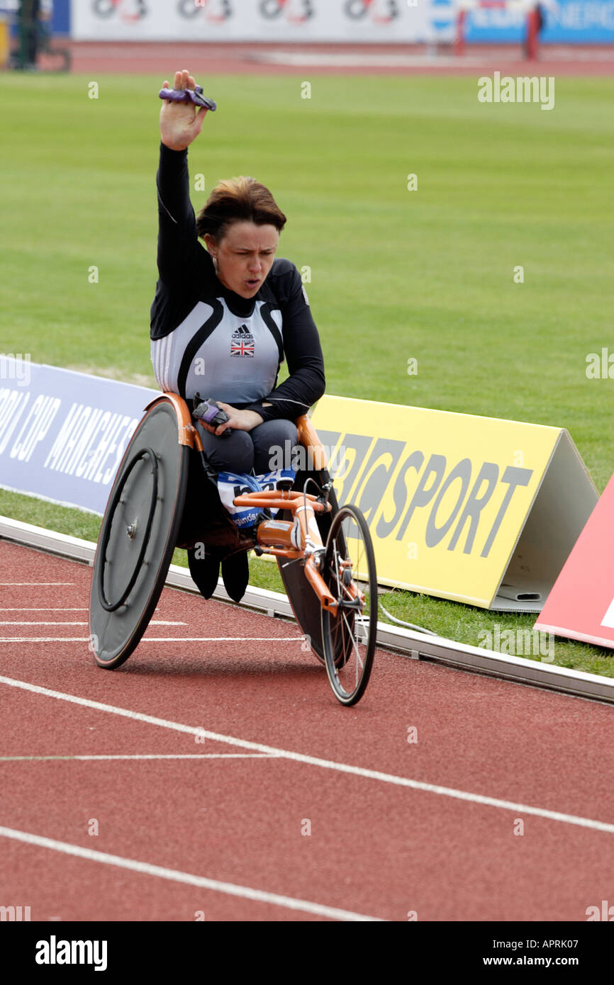Tanni Grey Thompson winning gold in the women s T53 400m makes a ...
