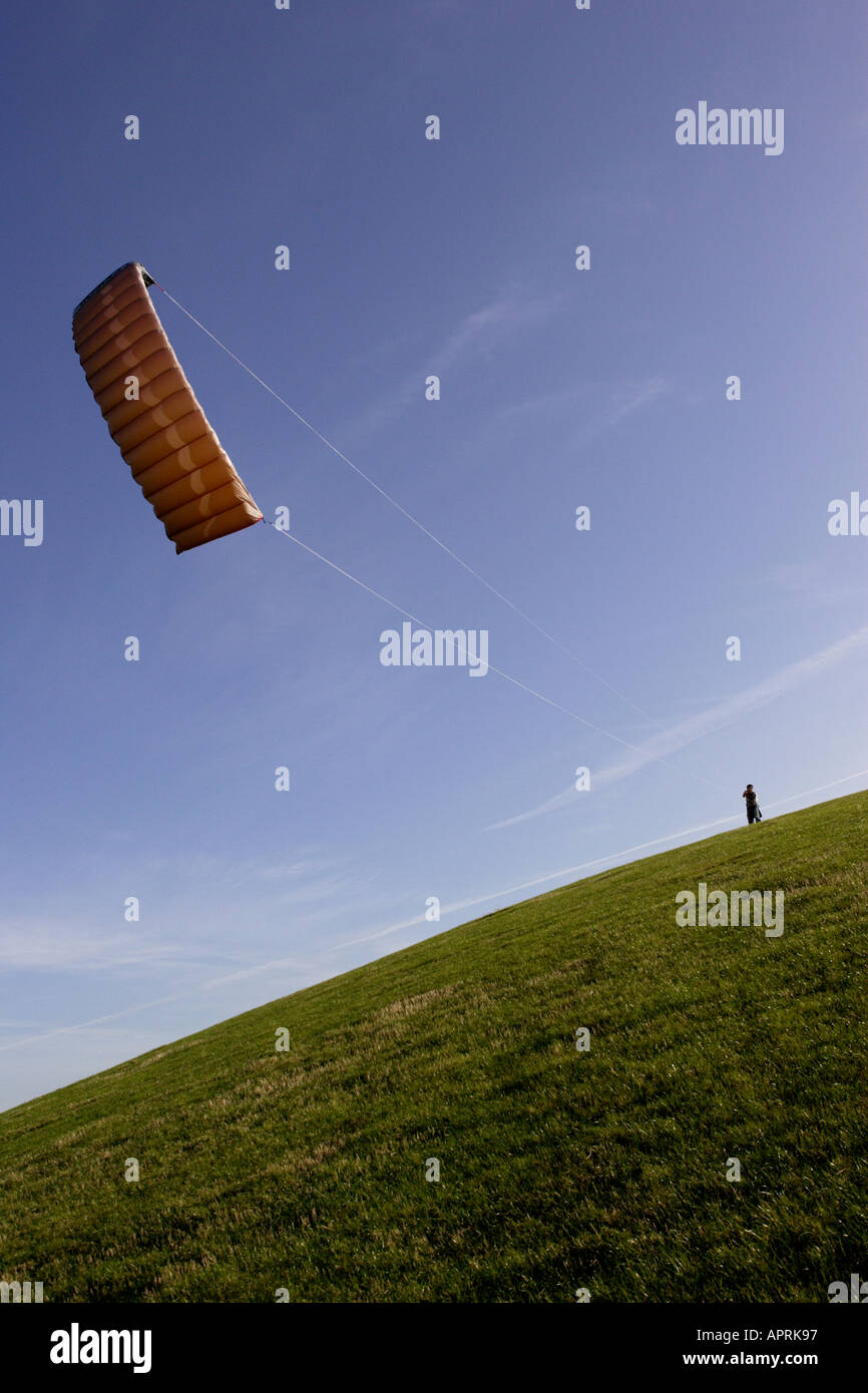Man flying a Flexifoil power kite Stock Photo - Alamy