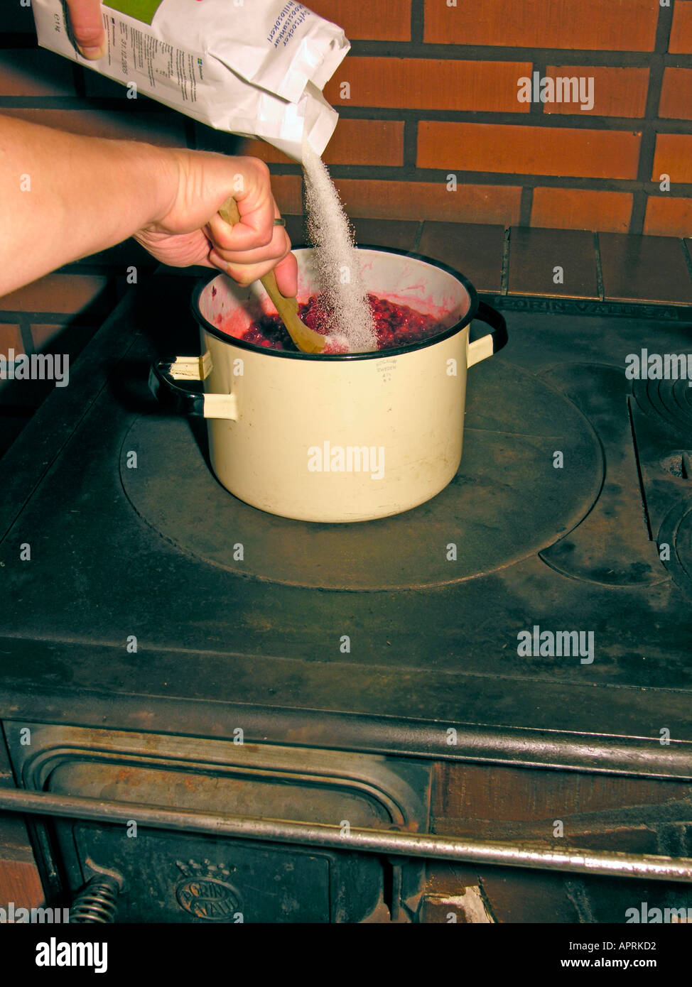 Old jam making pot hi-res stock photography and images - Alamy