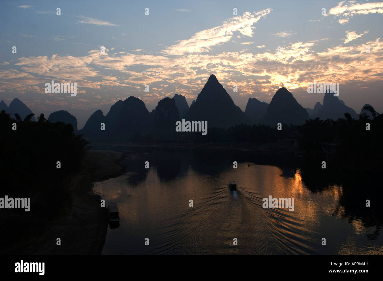 Guilin Yangshuo scenery of Karst mountains Stock Photo - Alamy