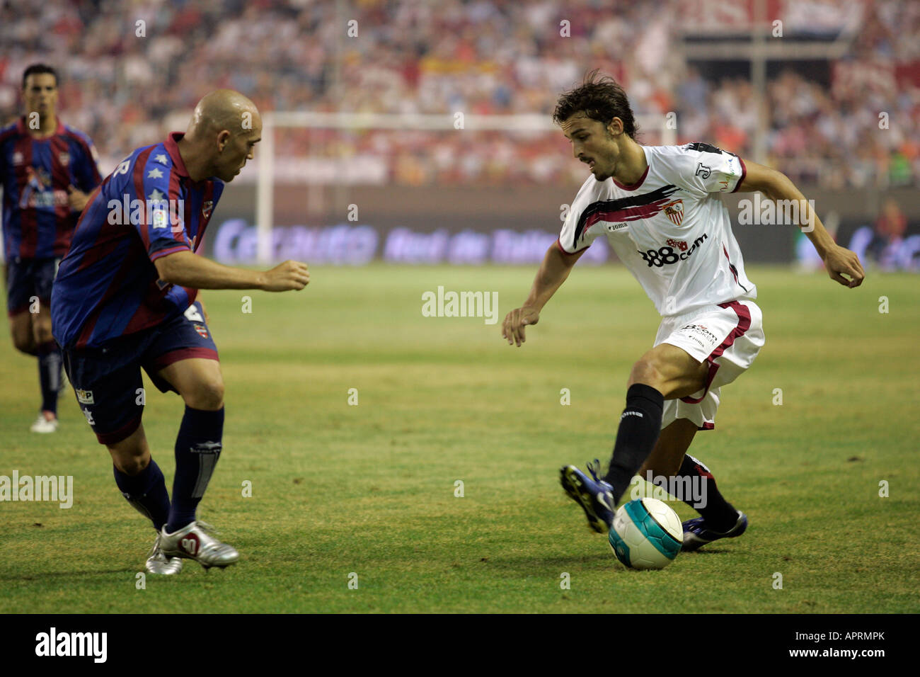 Antonio Puerta dribbling opponent players Stock Photo - Alamy