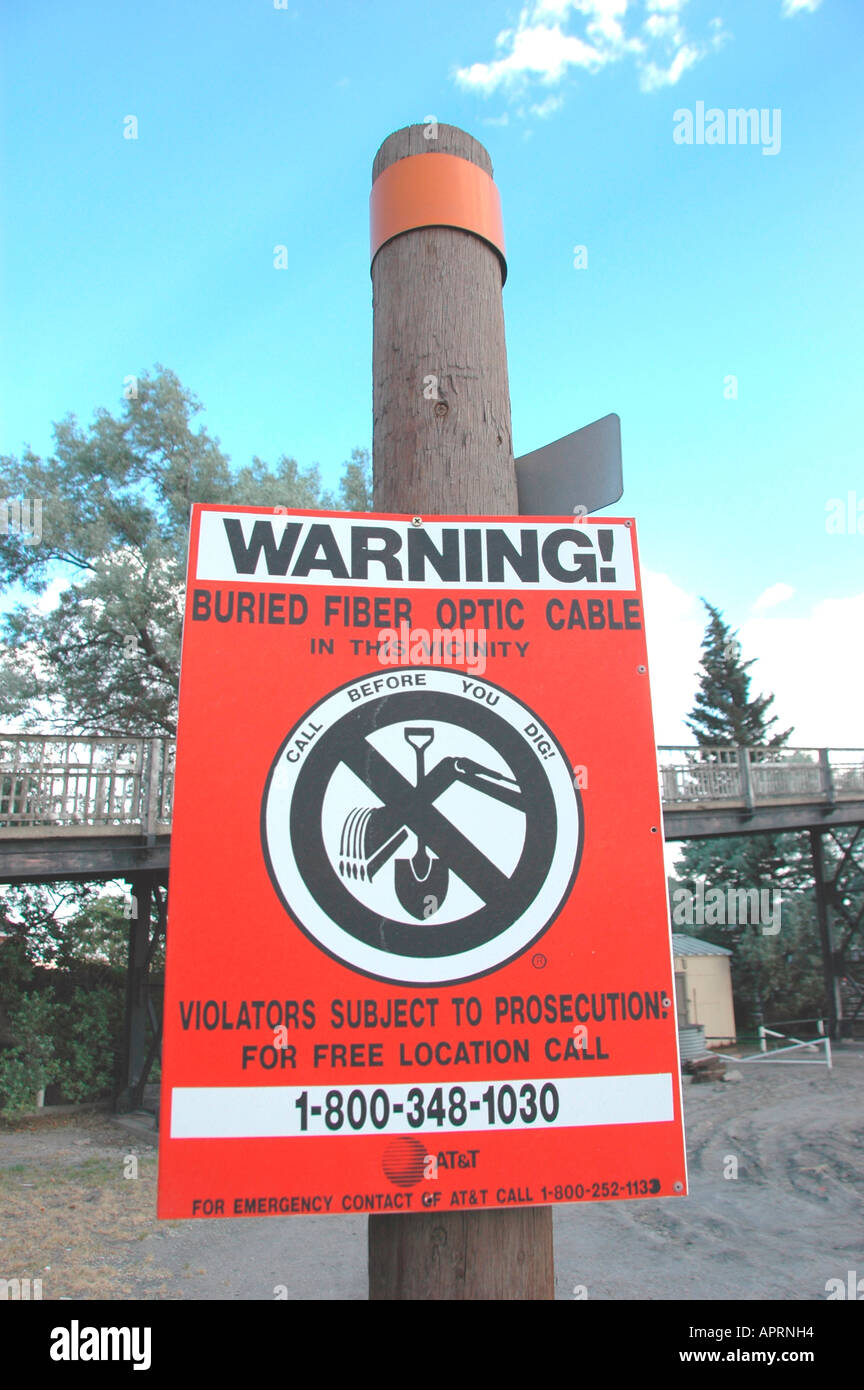 Underground cable warning sign hi-res stock photography and images - Alamy
