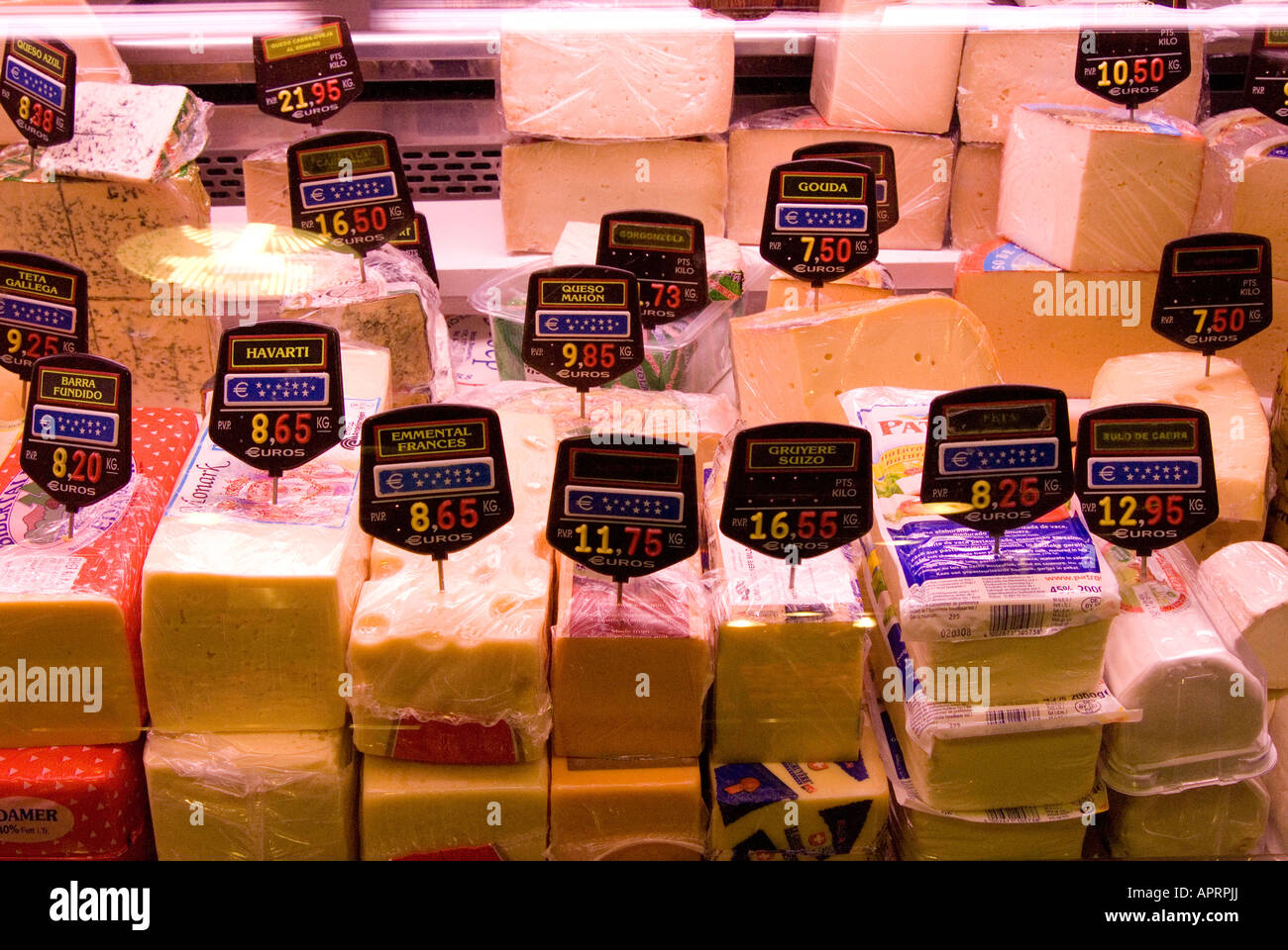 Cheese for sale in Marcat de Sant Josep Barcelona Stock Photo - Alamy