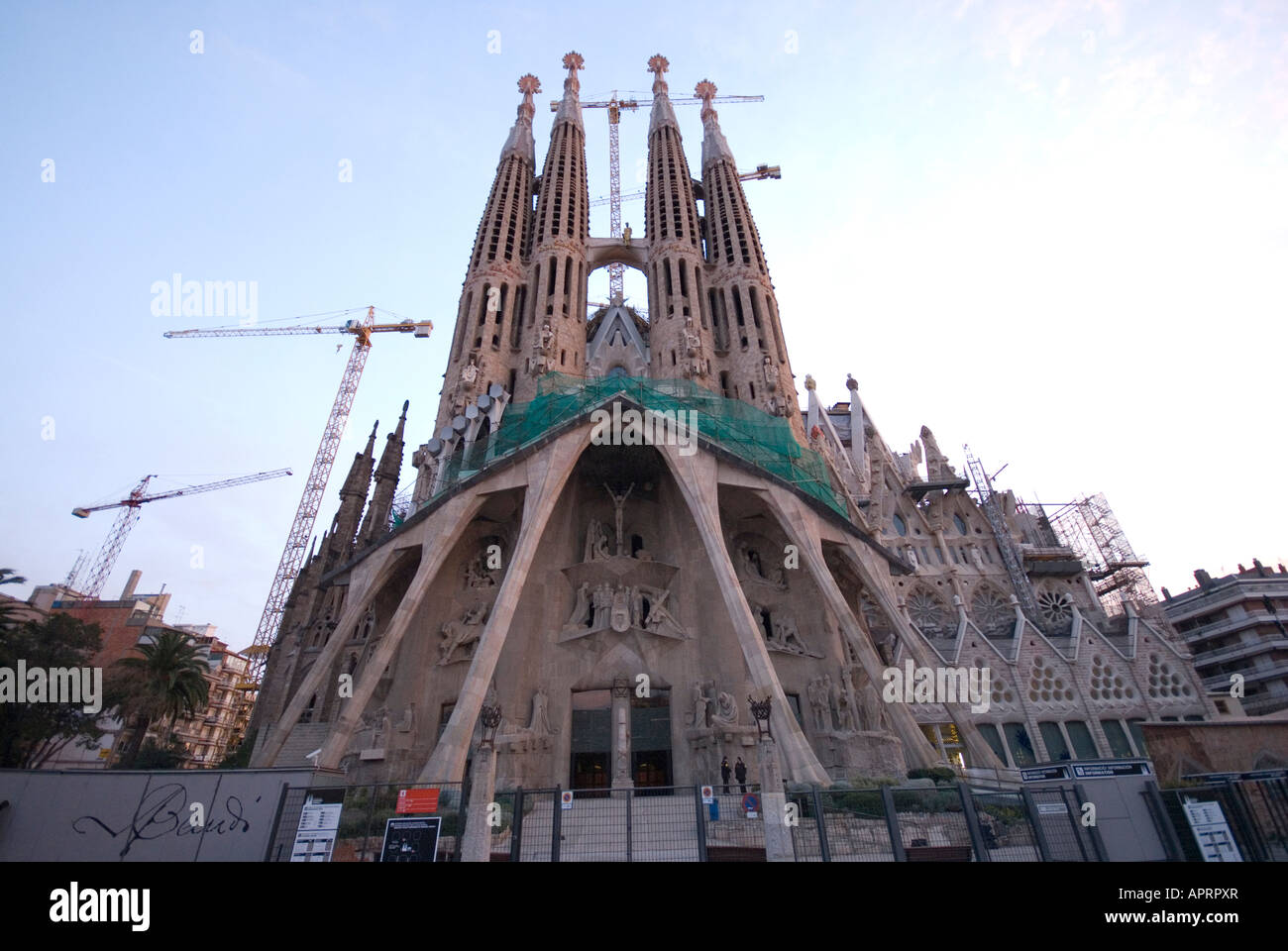 Gaudis sagrada familia basilica hi-res stock photography and images - Alamy