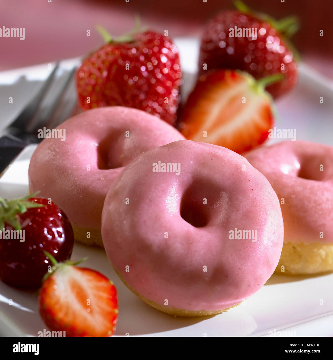 Prepare icing topping hi-res stock photography and images - Alamy