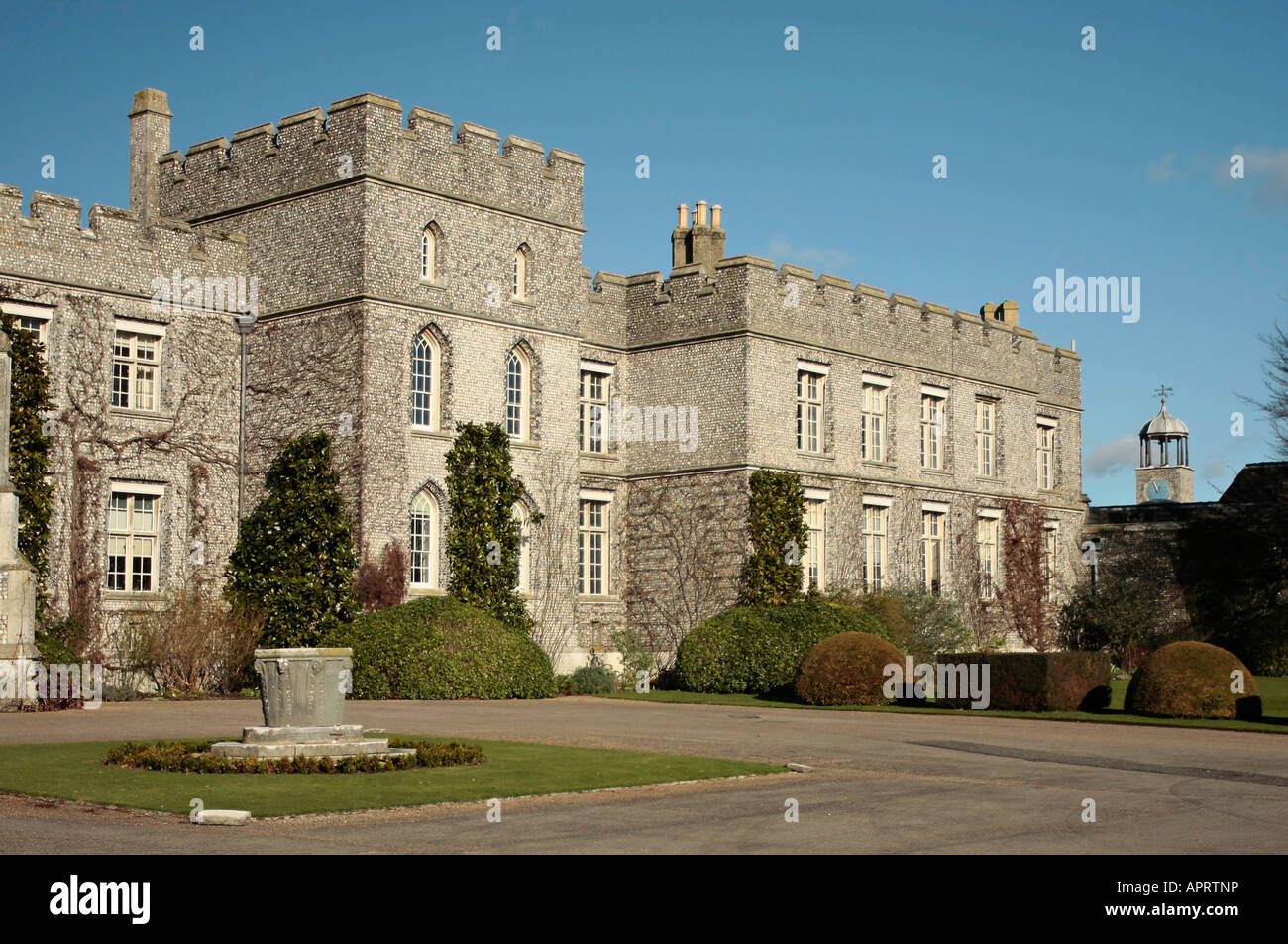 Front elevation hi-res stock photography and images - Alamy