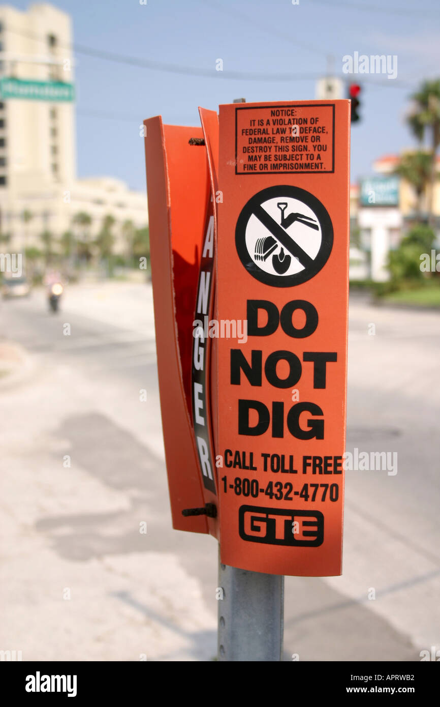 Do Not Dig Warning Sign beside the sidewalk Clearwater Beach United ...